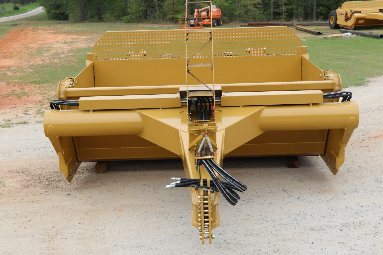 MetalCraft 2814E Ejection Scraper - 28 yd³, 14′ Cut Width - Runge Equipment